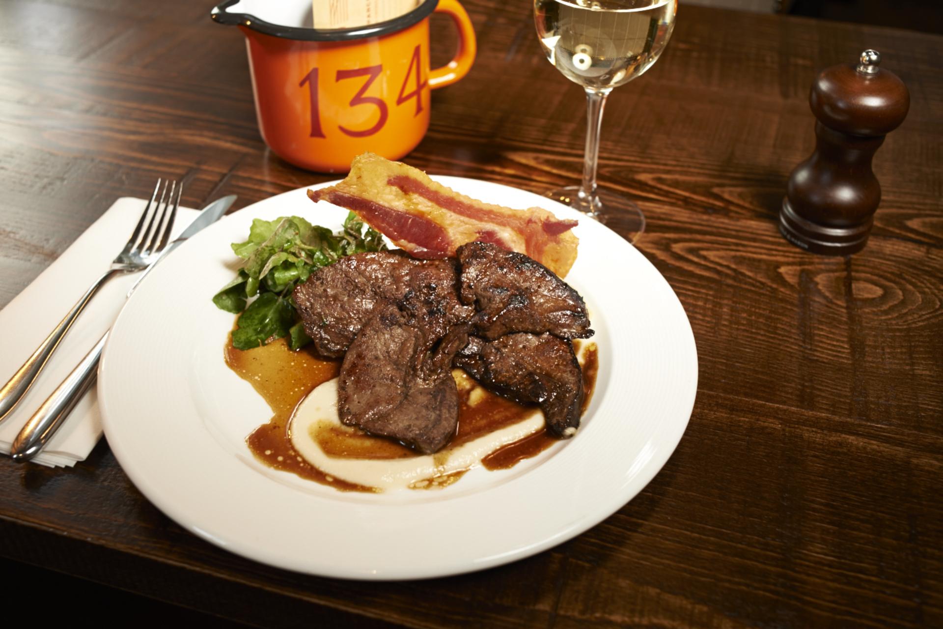 Food at The Parcel Yard Pub & Restaurant, King's Cross Station